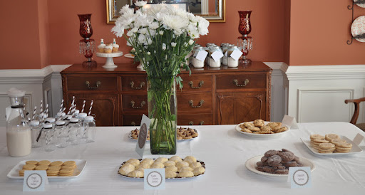 Koehler Family: milk and cookies