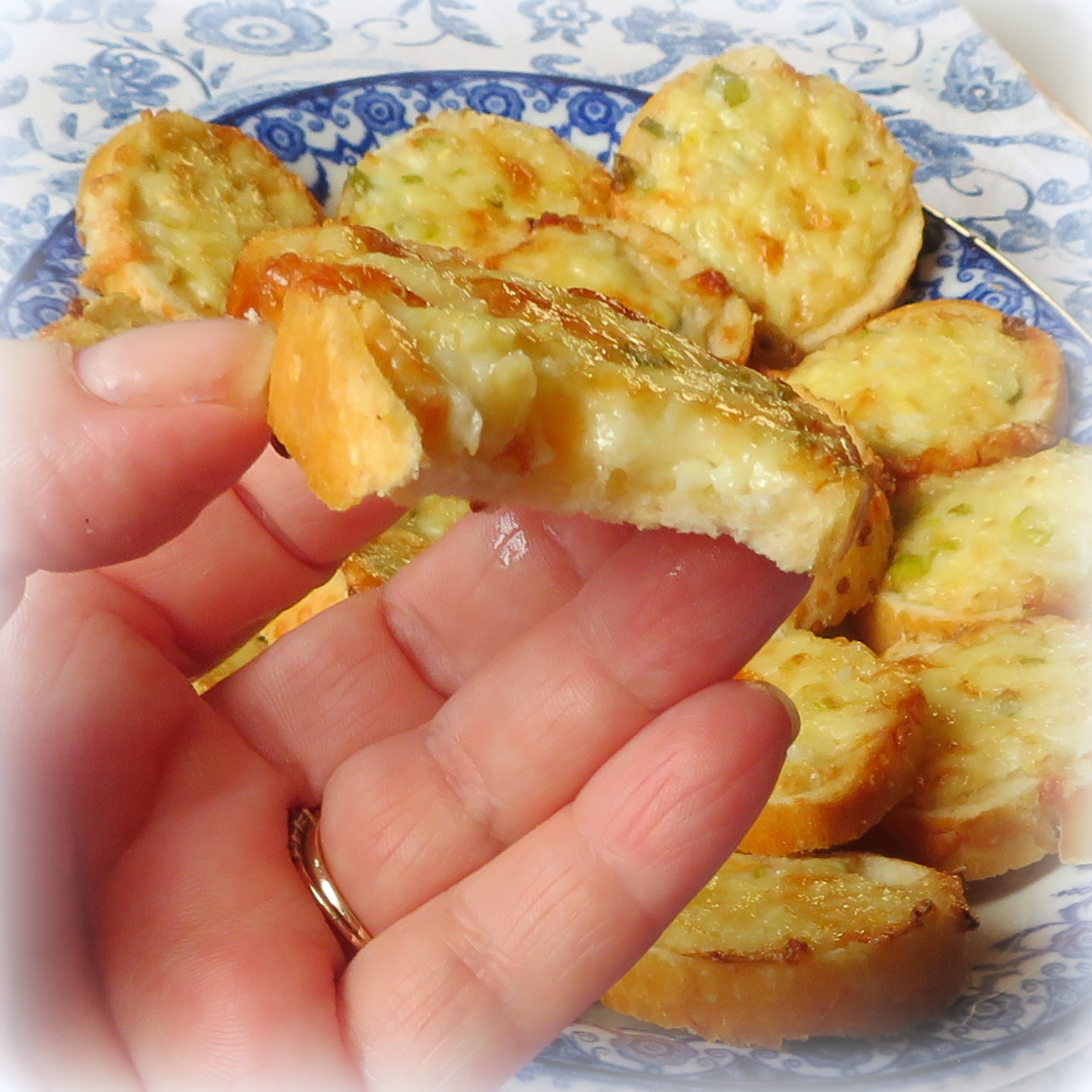 Toasted Cheese Rounds | The English Kitchen