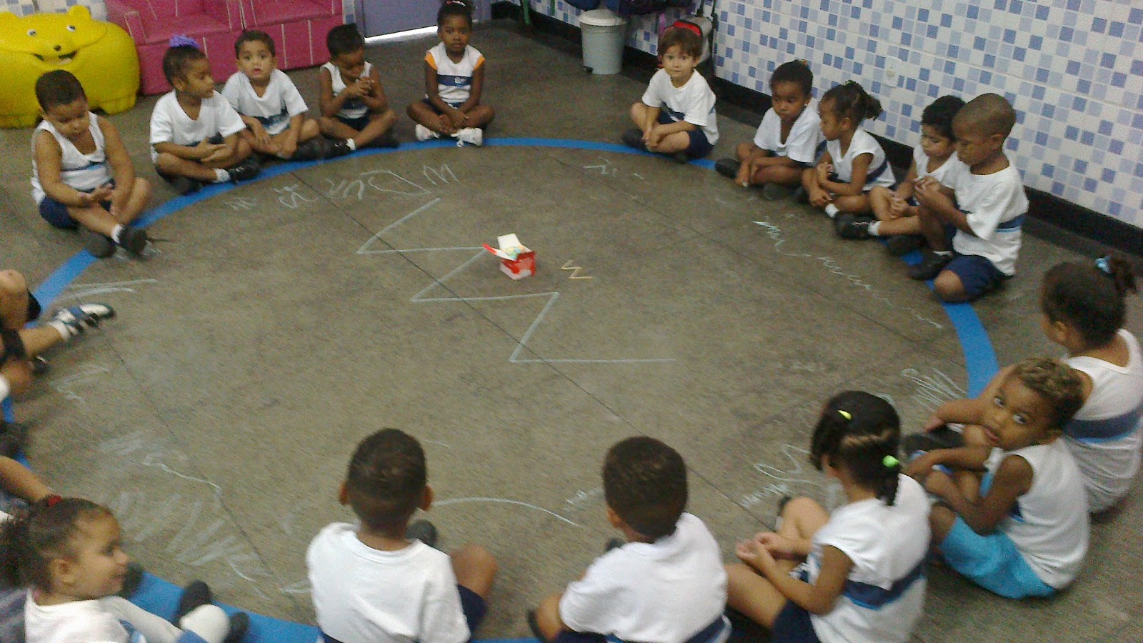 EDI 05.14.803 José Alpoim - Ano 2013: Linha Quebrada