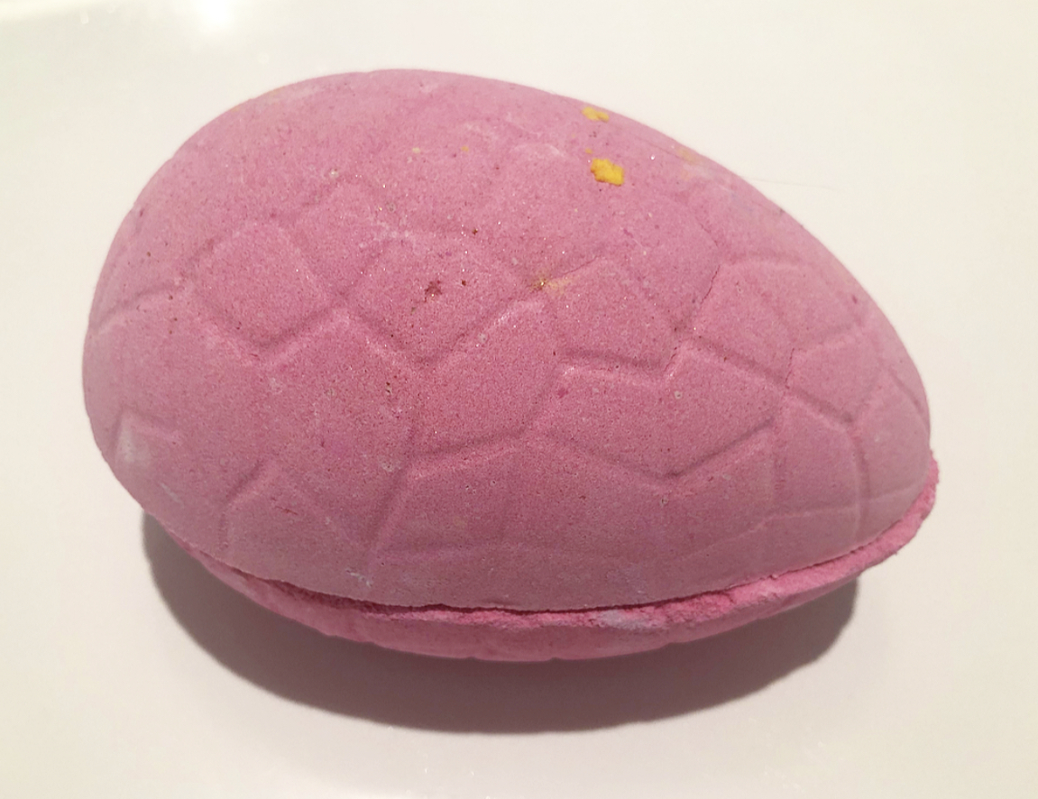 All Things Lush UK: Rose Bombshell Egg Bath Bomb