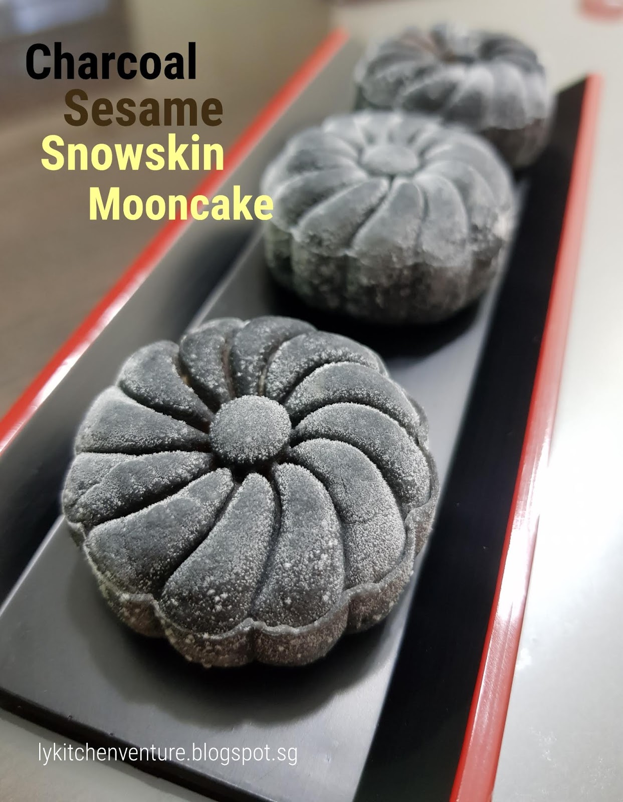 LY's Kitchen Ventures: Charcoal Sesame Snowskin Mooncake