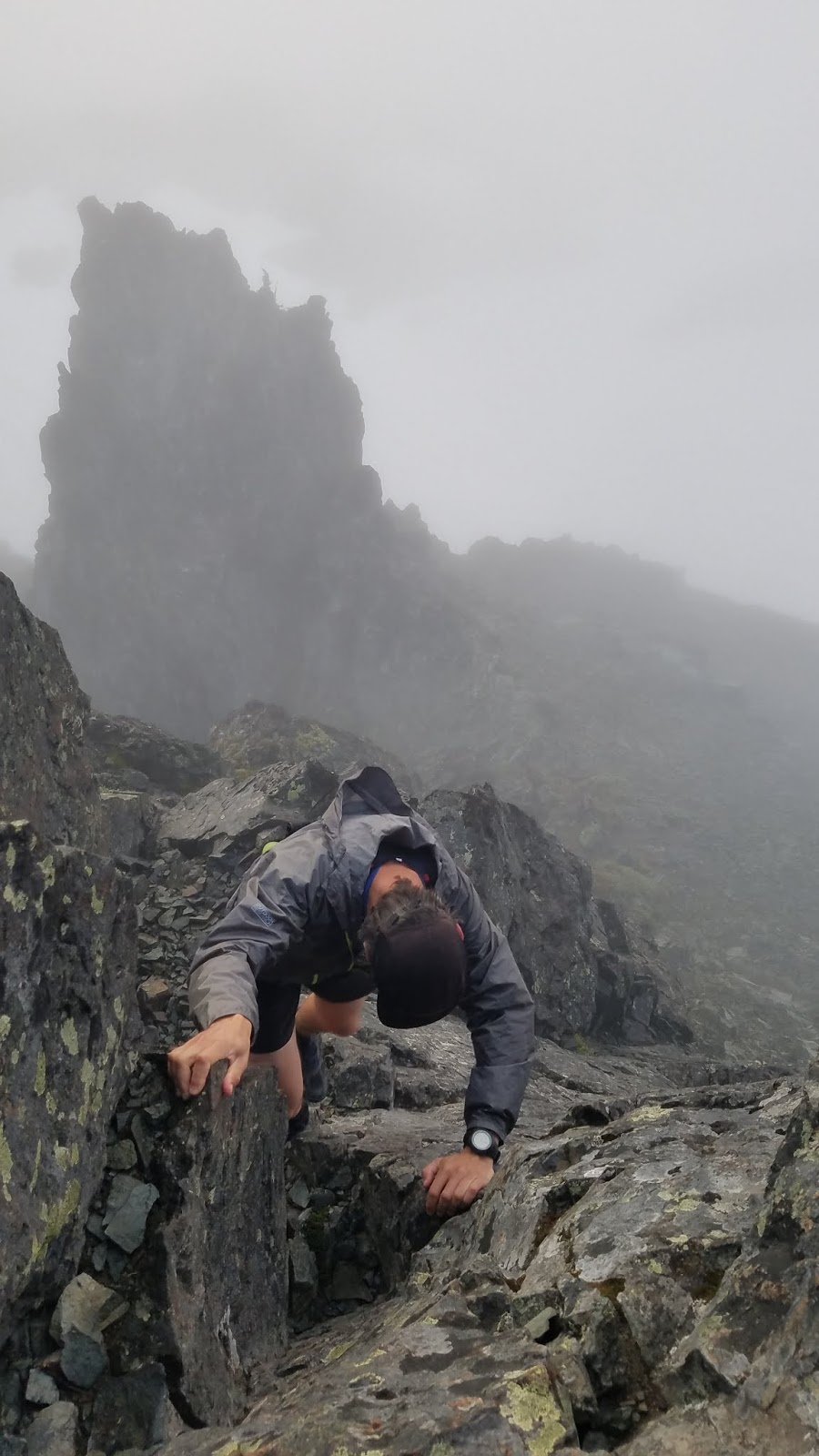 Mountains and Feet: Tatoosh Traverse: 2018 FKT (Fastest Known Time)