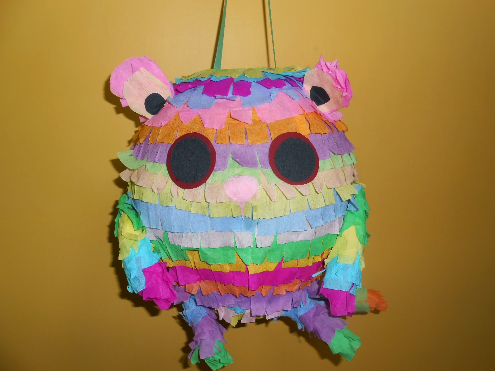 Pinata, Pinyáta, Pinata bulira, Égből hulló meglepetés: május 2015