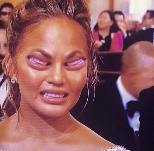 Chrissy Teigen's 'Cry Face' at the Golden Globes Goes Viral ~ Ooooooo ...