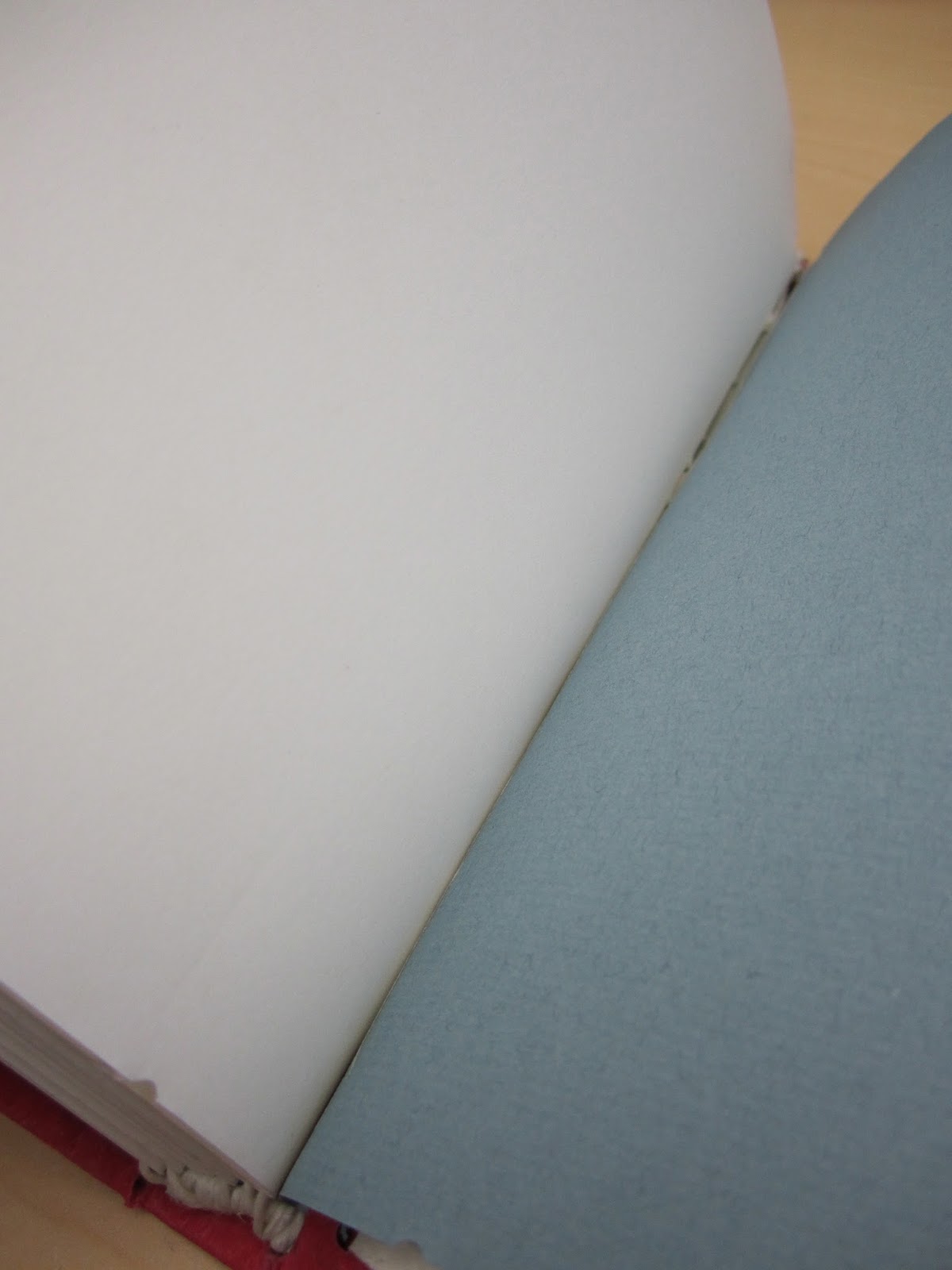 Biblio Bebé : Limp Paper Binding