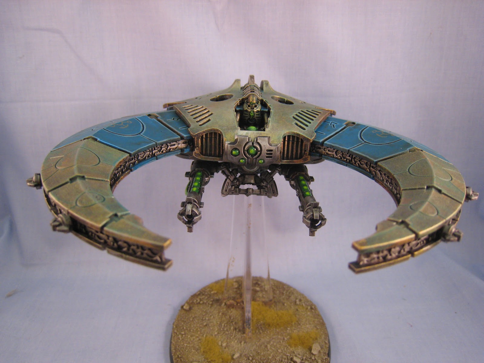 Brian Carlson Miniatures: Necron Night Scythe Painted