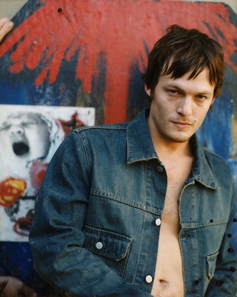 arte: GALÃS : NORMAN REEDUS