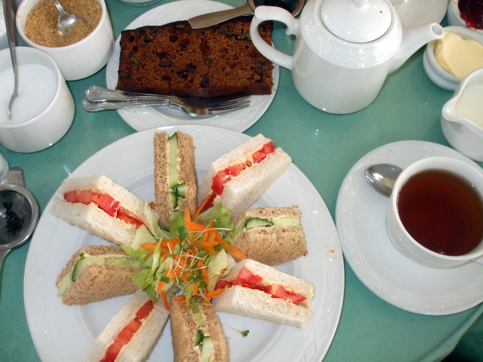 Rosemary's Sampler: Afternoon Tea - The Muffin Man