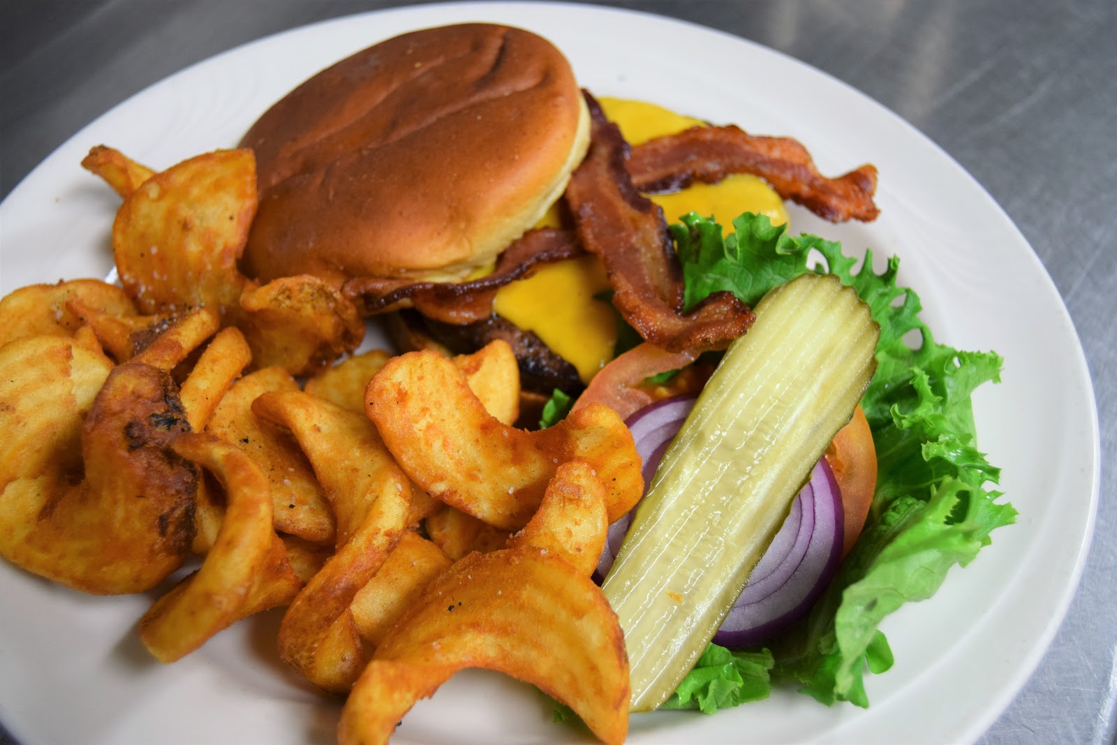 The Best Burgers at the Lake of the Ozarks are #WickedGood!