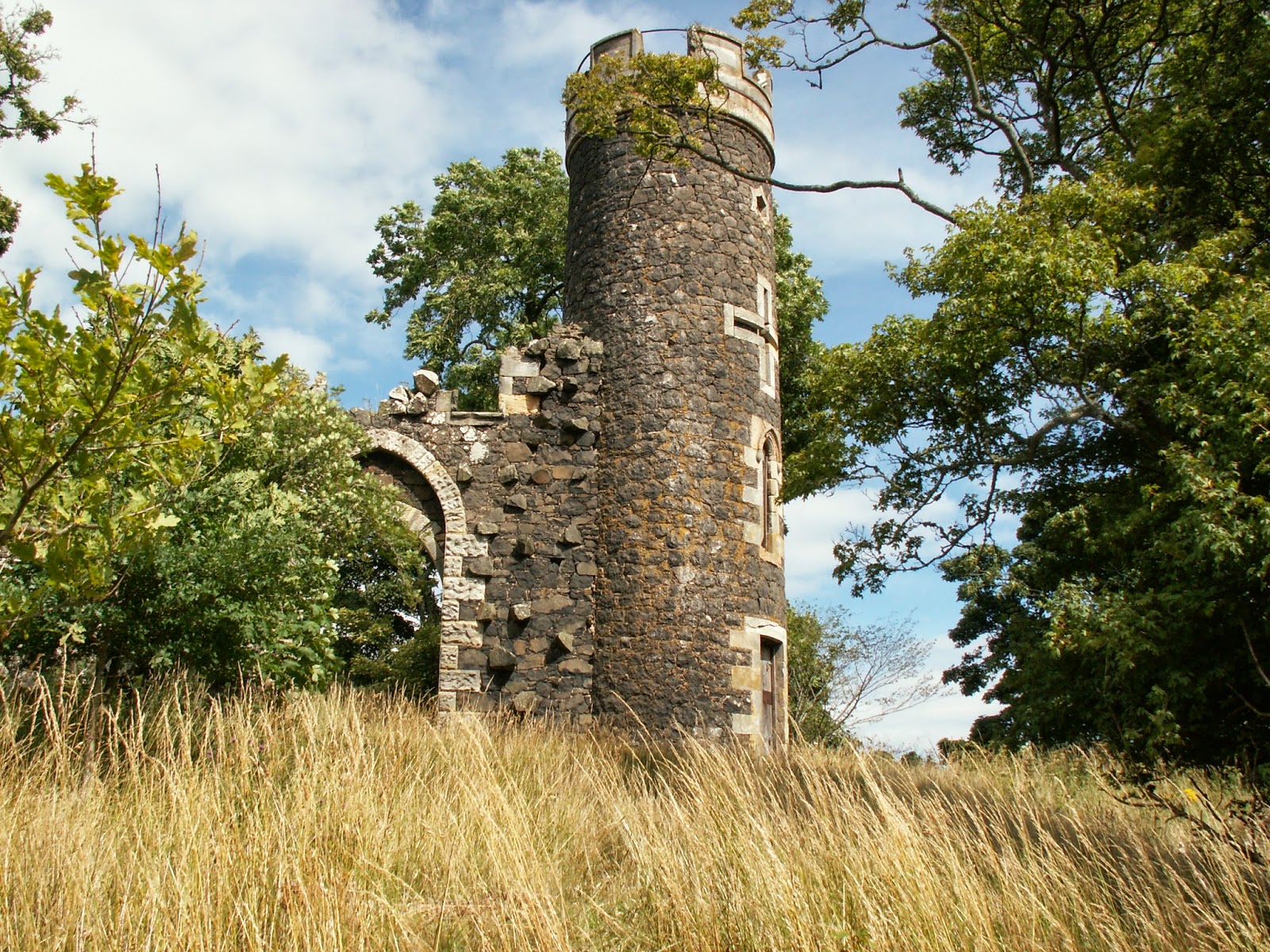 CUBO ET EXCUBO: Balcarres Folly