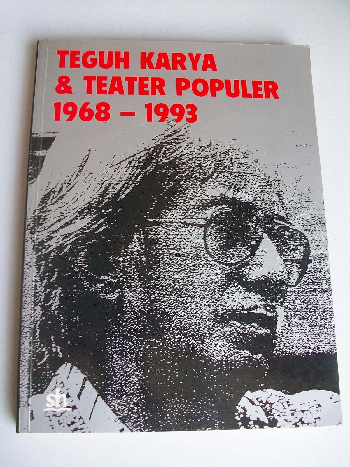 serba vintage: buku old poscard & kalender tahun 70an
