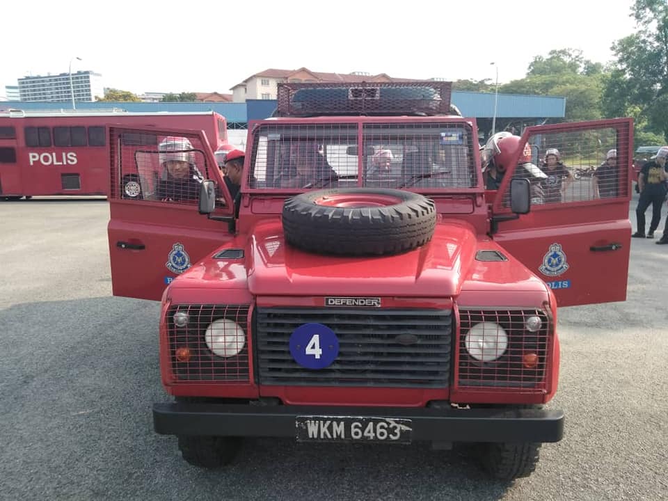 LATIHAN KAWAD GEMPUR FRU [ 17 GAMBAR ] ~ KAMI SOKONG PDRM!