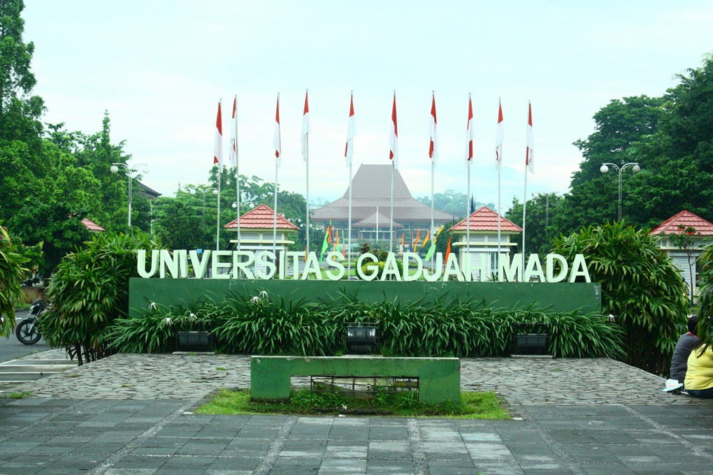5 Besar Universitas Terbaik di Indonesia Tahun 2014 | Trik & Tips