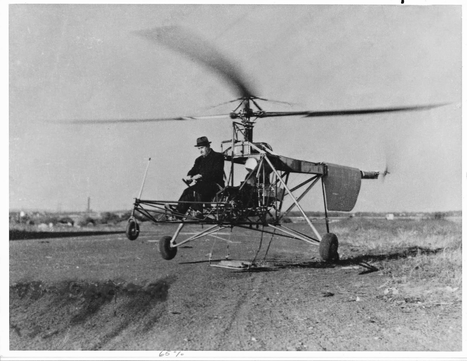 Sikorsky marks 75th anniversary of Igor's maiden VS-300 flight ...