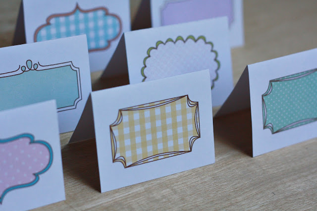 amy j. delightful blog: PRINTABLE note cards/place cards/ gift tags...