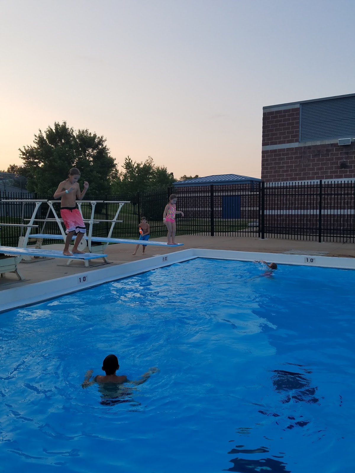 Play St. Louis: Webster Groves Aquatic Center at Memorial Park, Webster ...