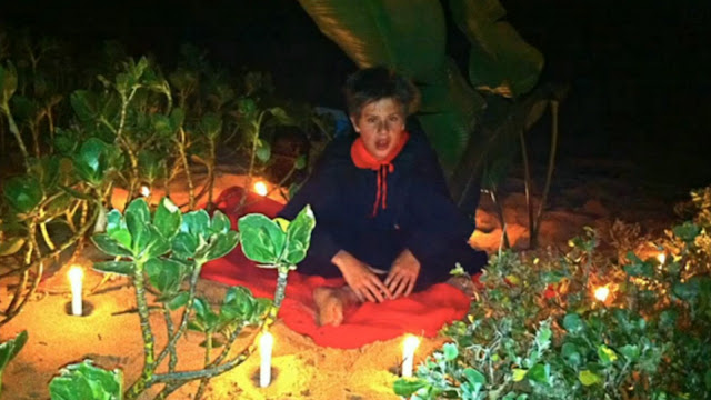 Méli Mélo Mélodie: Jared Cardona Official HD Video - Set fire to the rain