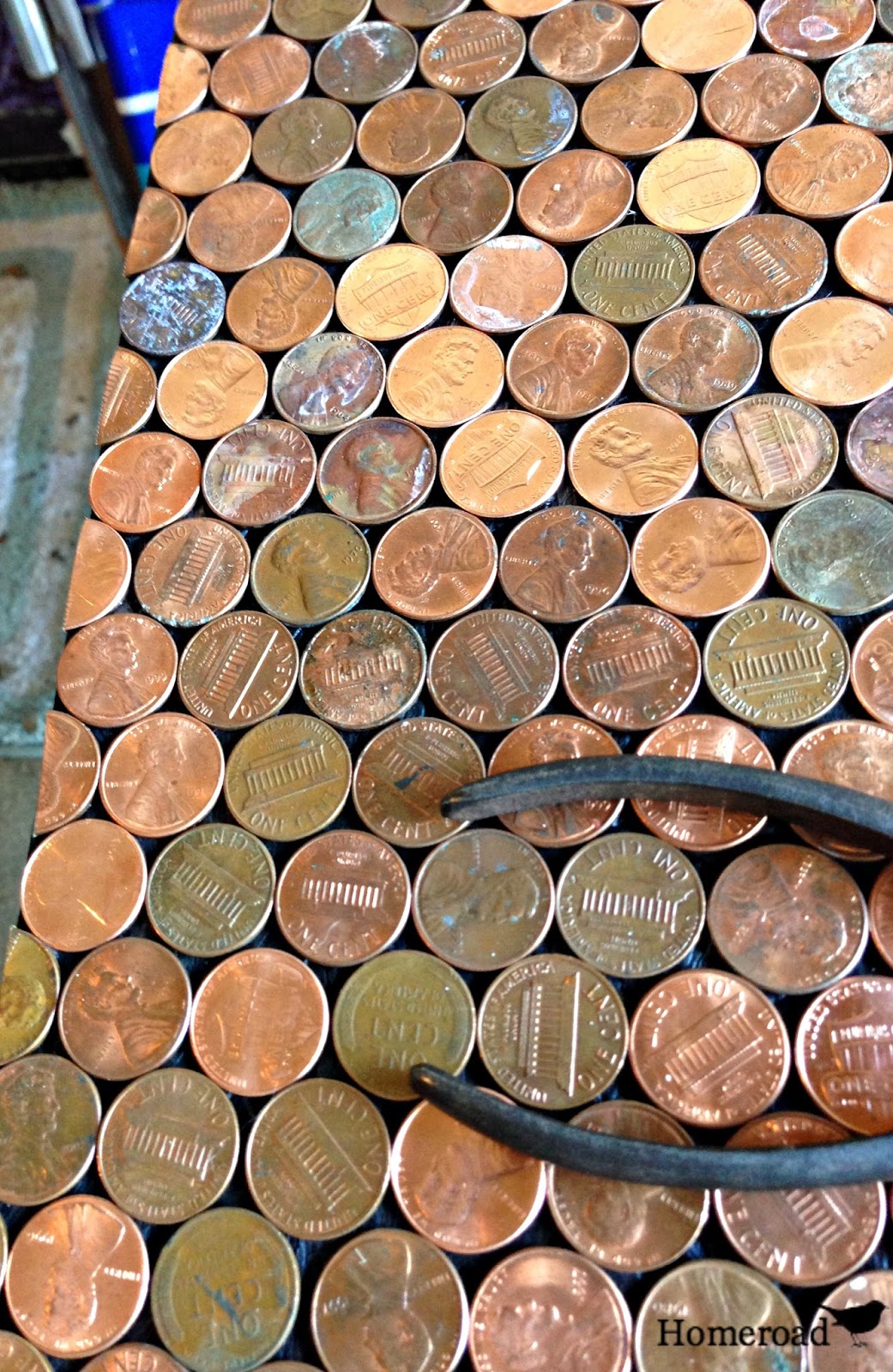 How to Make a Desk Using Pennies