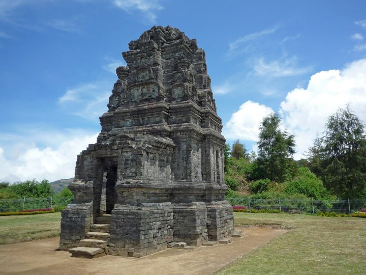 Percandian Arjuna, Kemegahan Candi Hindu di Dataran Tinggi Dieng ...