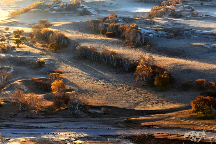 Bentham Longfellow: The Beautiful Autumn Scenery of Wulanbutong Grassland