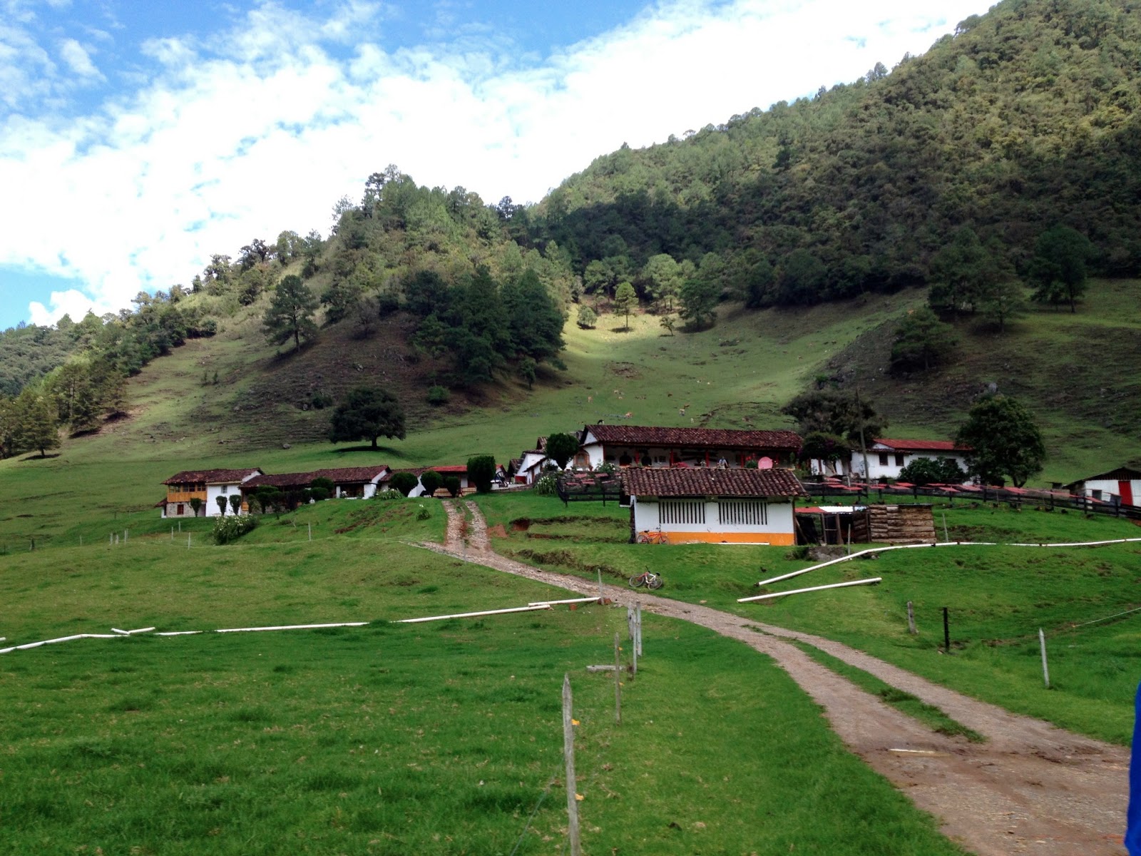 My Summer in Guatemala : Acul: Horseback riding, hiking, and weaving