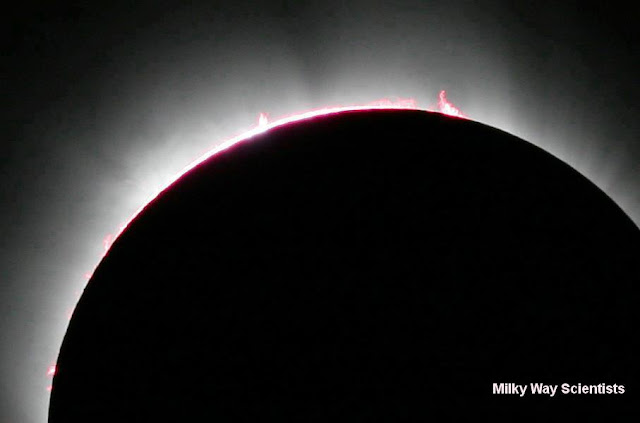 White Wolf : Spectacular Total Solar Eclipse Over Australia (Video-Photos)