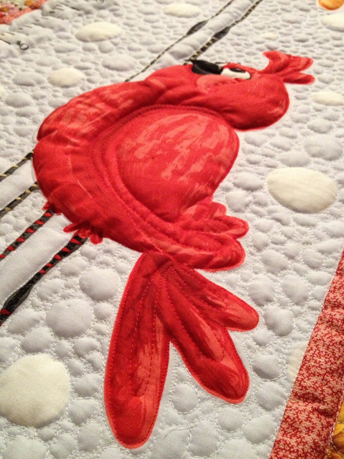 Karen's Quilts, Crows and Cardinals: FMQ - Red Bird and Another Giraffe!