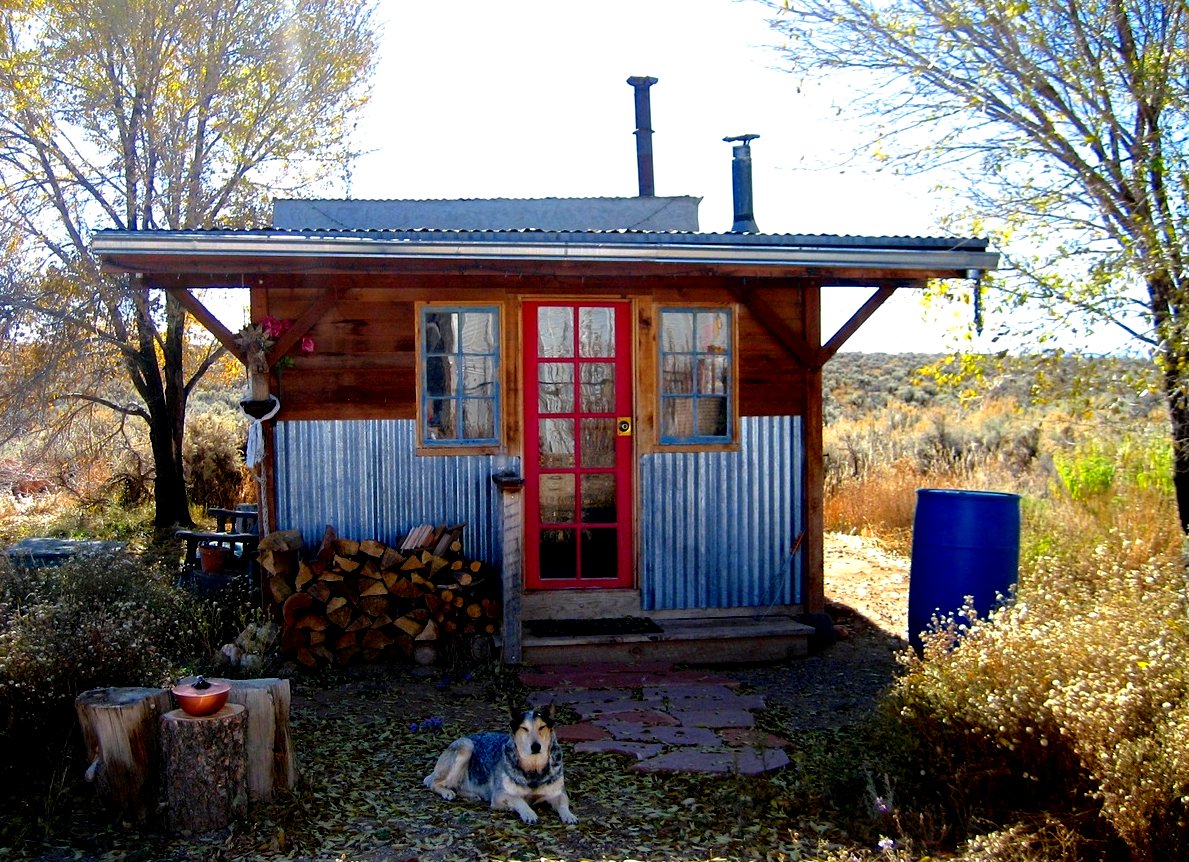 The Flying Tortoise: Tiny Rustic Inspirational Cabins Communing With ...
