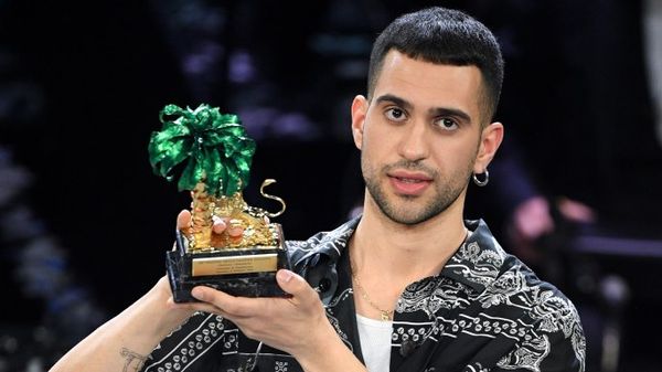 [VÍDEO] Itália: Mahmood anuncia versão de "Soldi" em espanhol | ESC ...