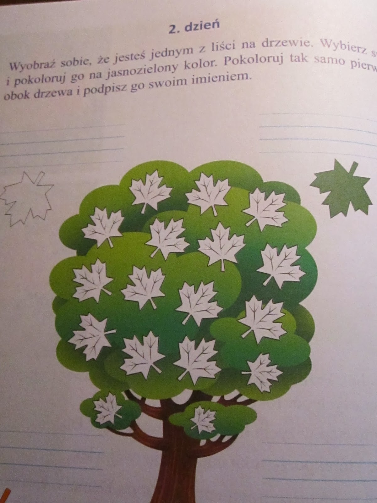 absolutnie nieperfekcyjna: "Jesień liścia Jasia" c/a "Dziewczynka z ...