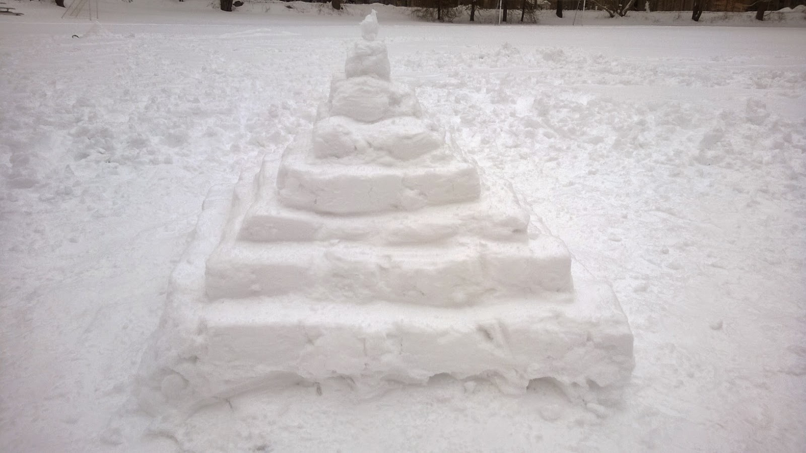 Fifth Grade Blog: Snow Pyramid Building