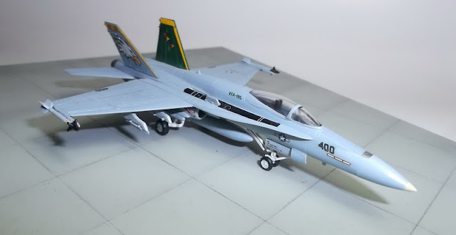 Thailandscale144: F/A-18C US.NAVY "CHIPPY HO!!!" VFA-195 '97