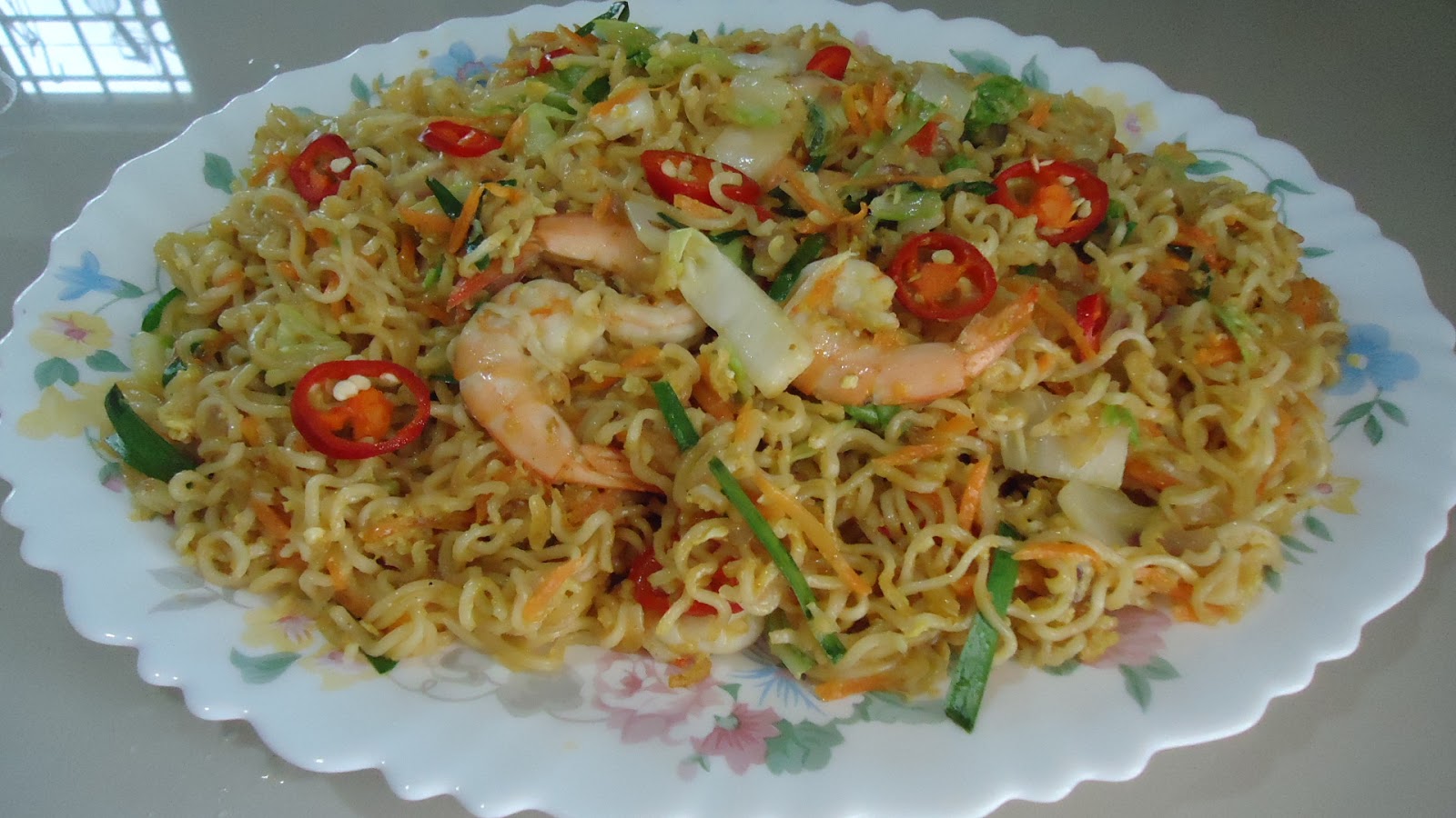 Zara ♥ Baking: MEE MAGGI GORENG MAMAK...