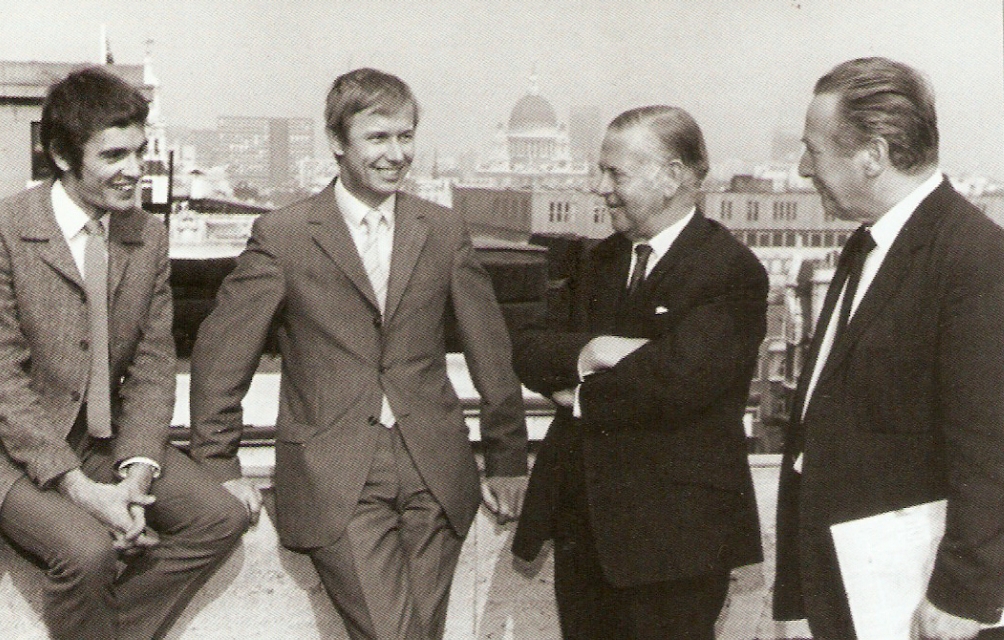 Random radio jottings: You're with Outlook