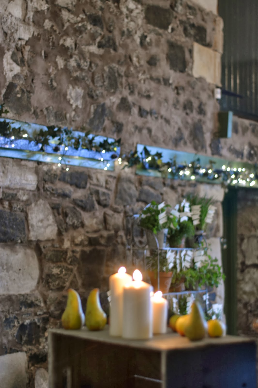 lazysunday: Pratis Farm - The loveliness of an October barn wedding ...