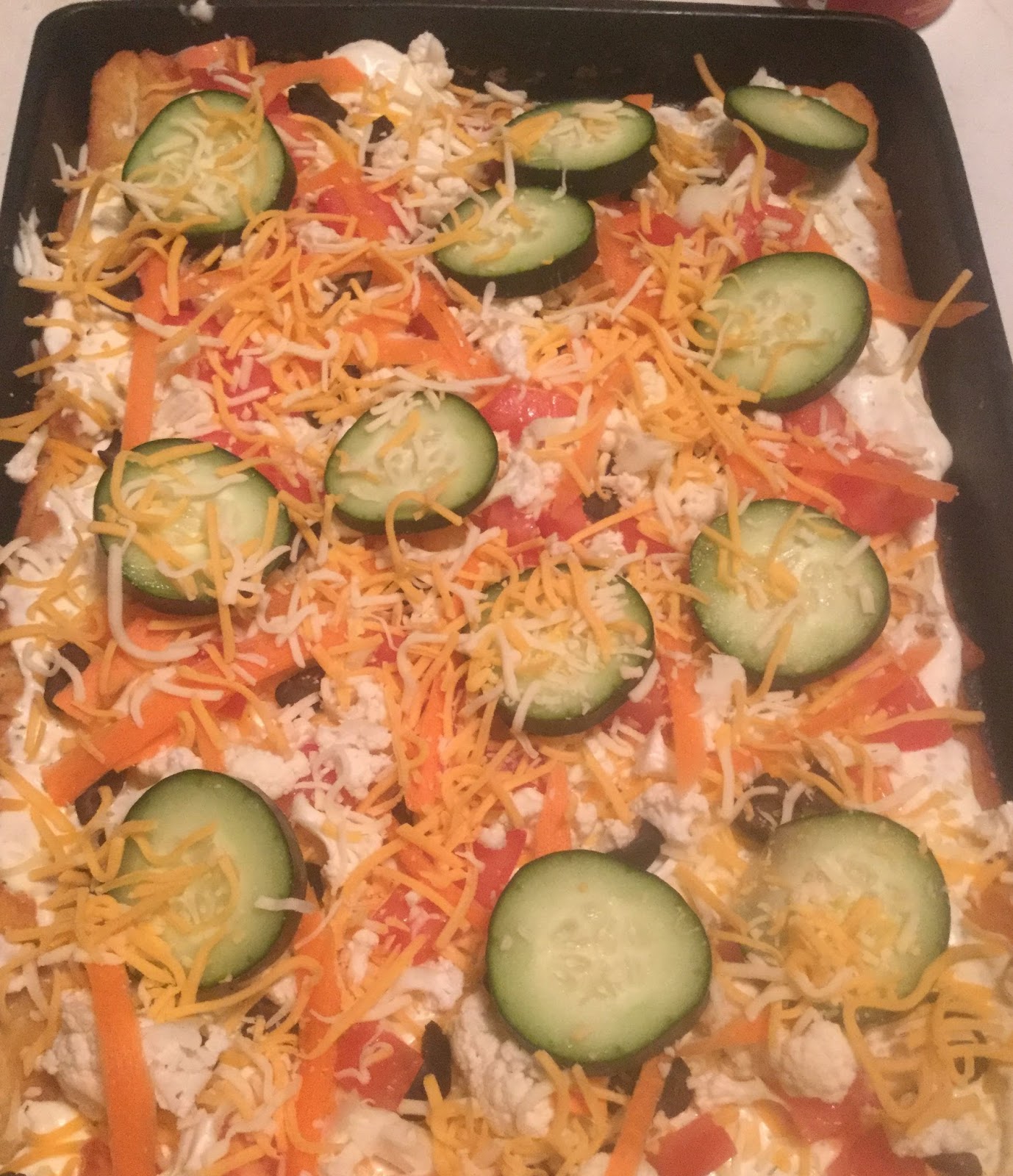 Countrified Hicks: How to Make a Fresh Vegetable Pizza