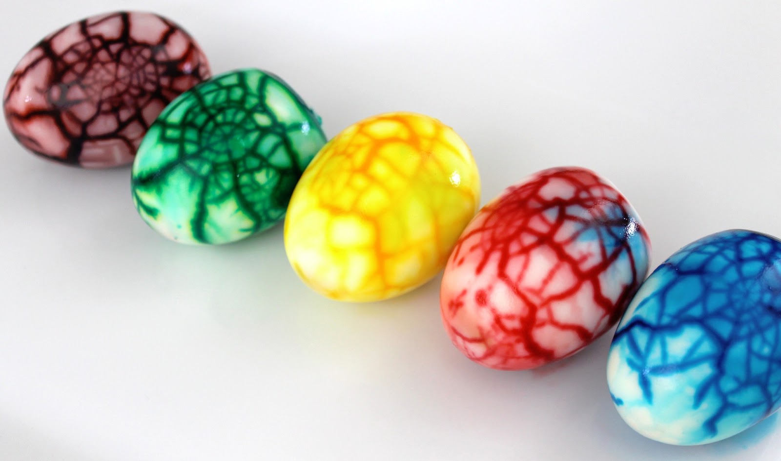 A Slice in the Life of Julie: Marbled Eggs for Easter