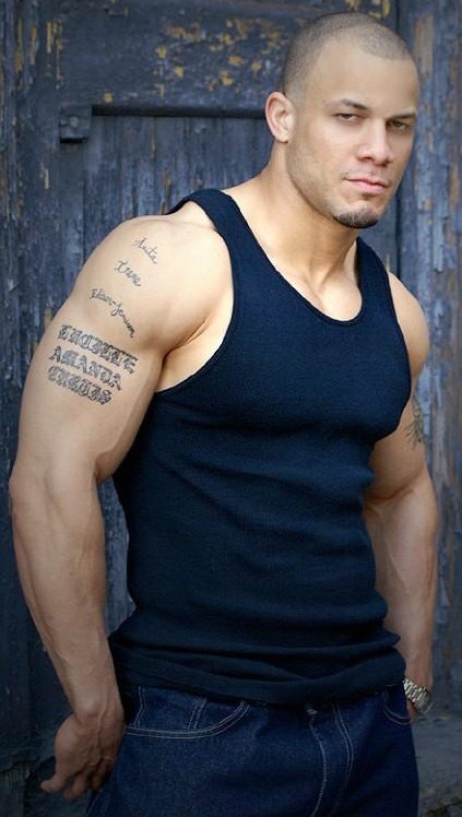 DAVID DUST: Welcome To The Gun Show