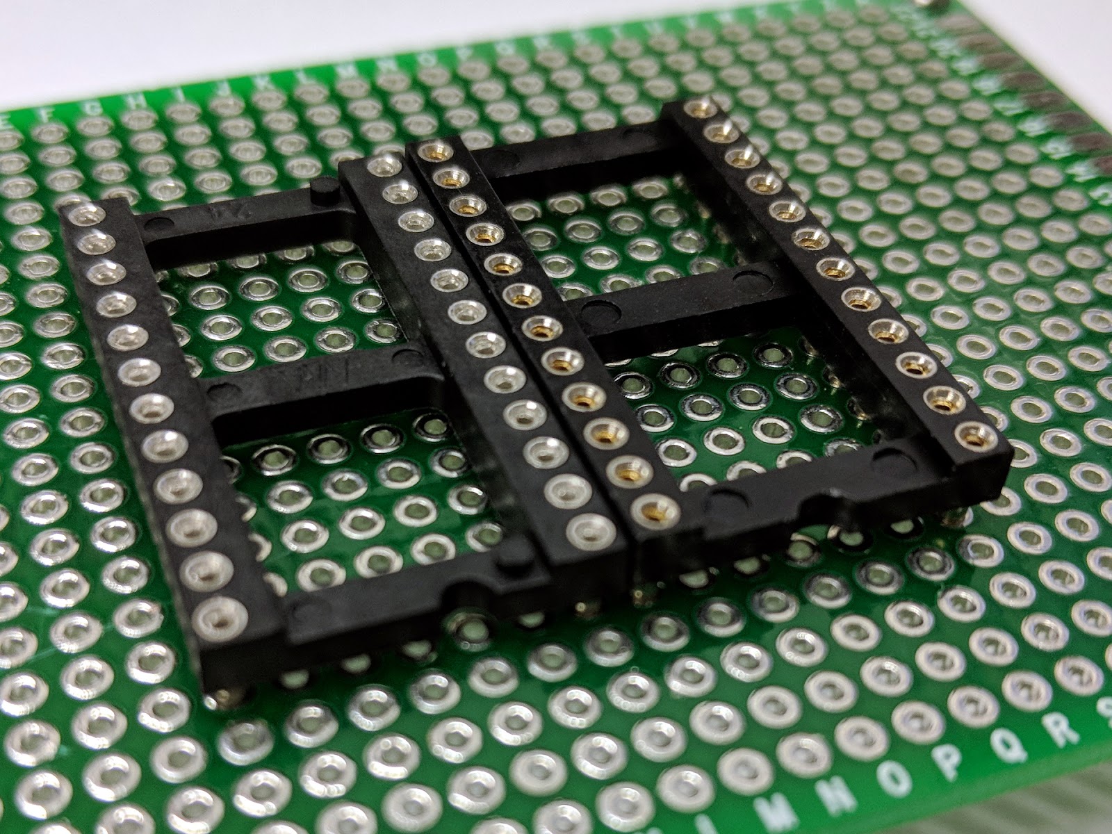 40% Keyboards: Sockets