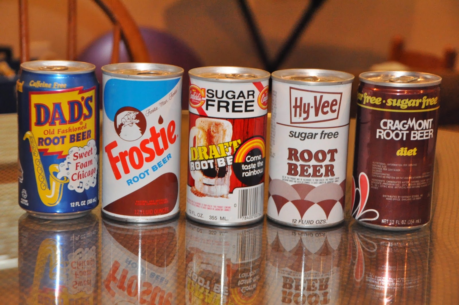 Tom's Root Beer Collectibles: Root Beer CANS
