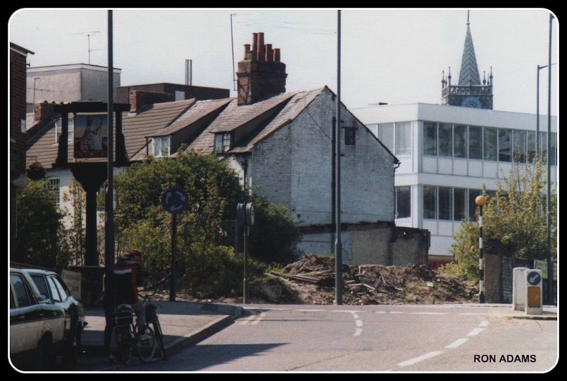 Everyday Life of Aylesbury, England in the 1980s Through Beautiful ...