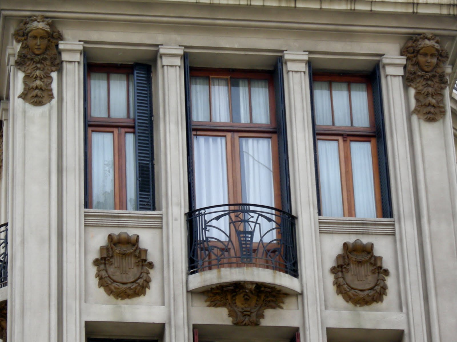 aRQUItectuRIZAdo: Influencia del Modernisme Catalá en Buenos Aires ...