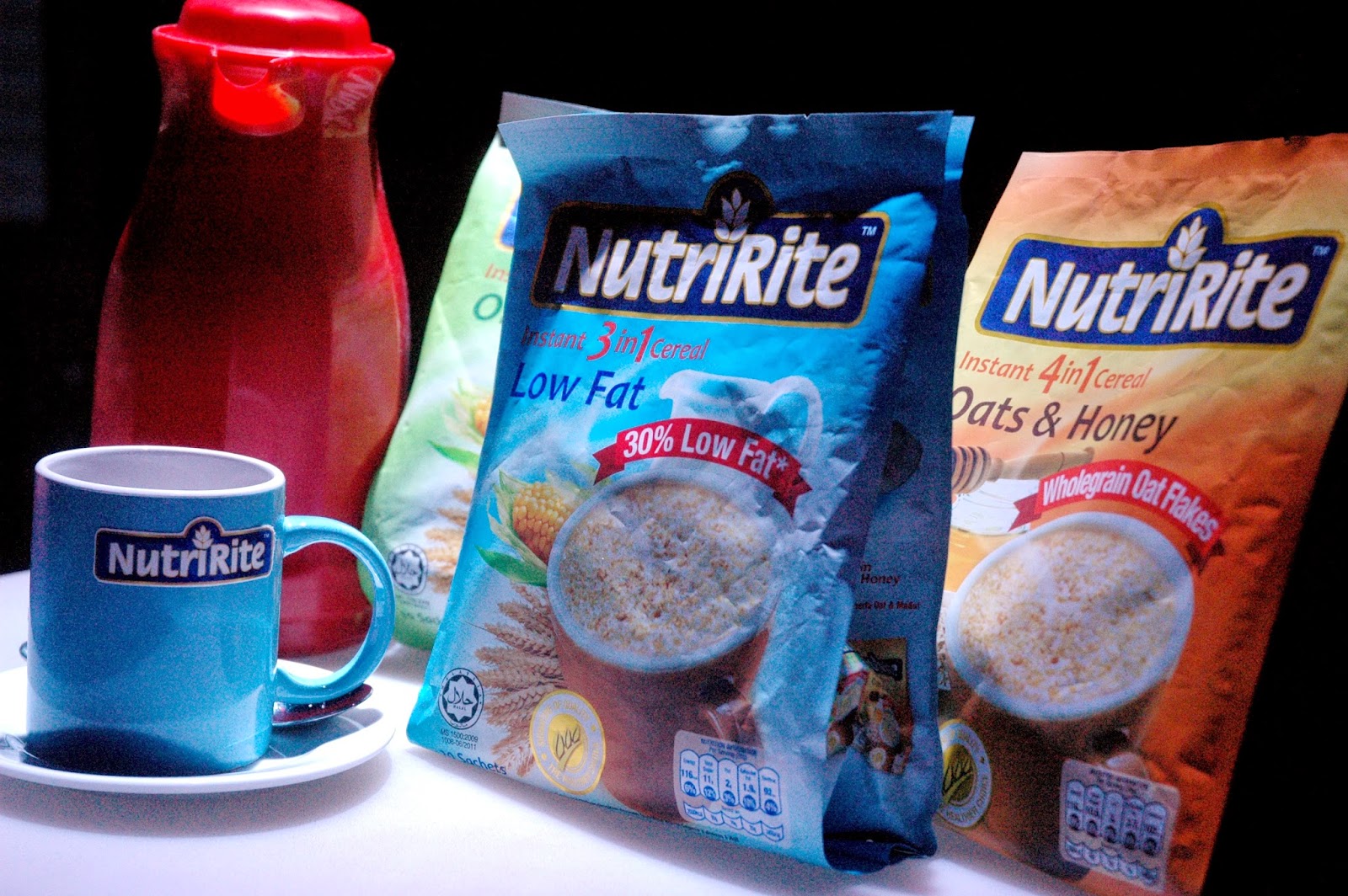 DUDE FOR FOOD: Food News: Start Your Day Right with NutriRite
