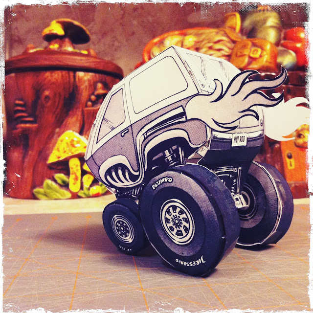 Hot Rod Magazine, Van paper model - PaperModelers.com