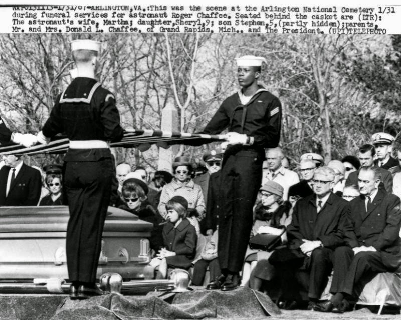 Roger Chaffee: Astronaut: Apollo 1: Fire in the Cockpit