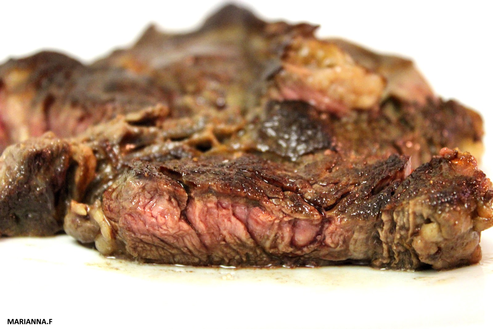 Swirl & Scramble: The Perfect Steak