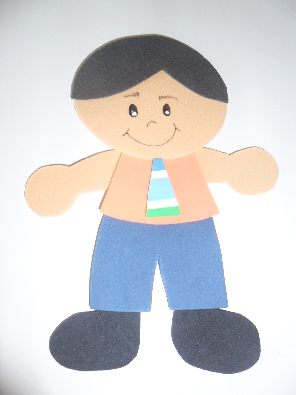 Professora Adriana: LEMBRANCINHAS...MENINO E MENINA EM EVA