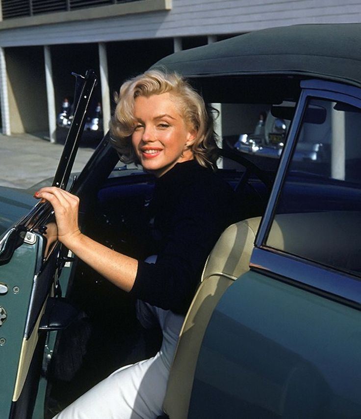 A Collection of 15 Vintage Photographs of Marilyn Monroe and Cars ...