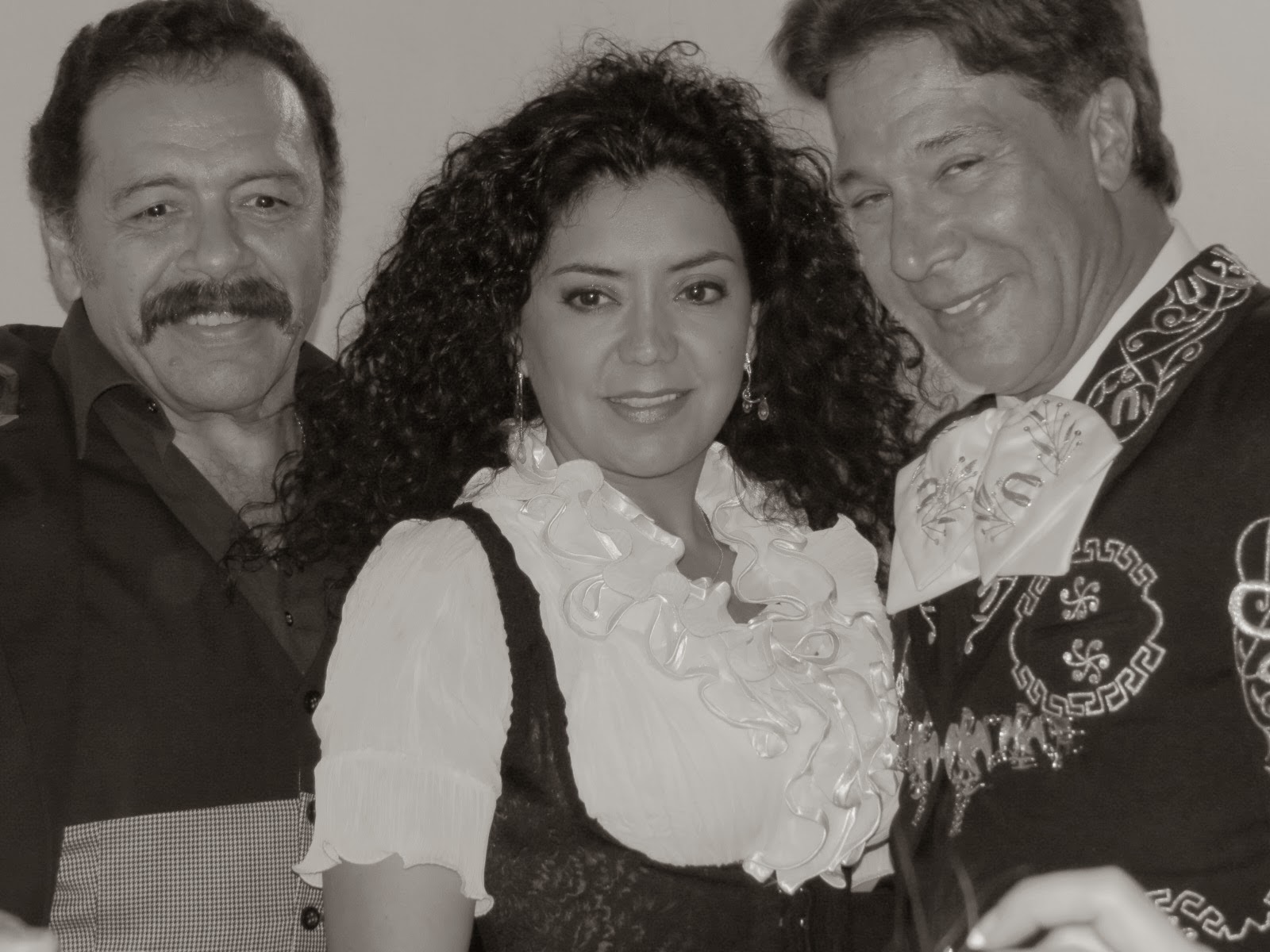 internautaSOY: ANGELES OCHOA FUE CORONADA COMO REINA EN EL FESTIVAL DEL ...