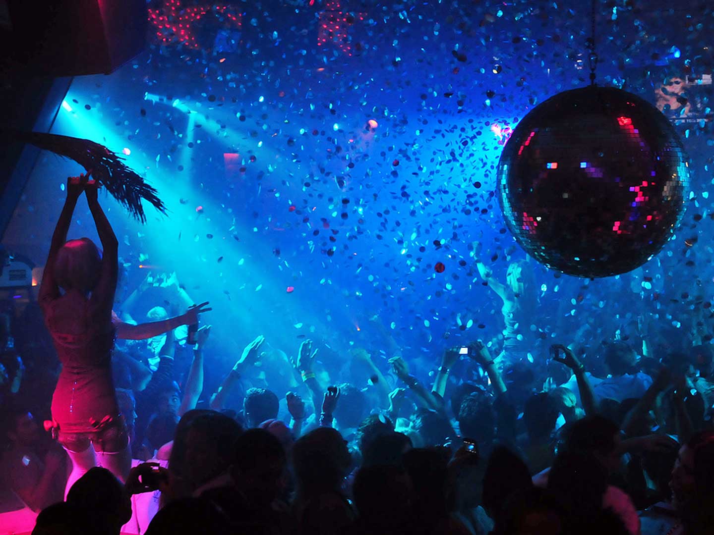 Night Life Vacations: IBIZA